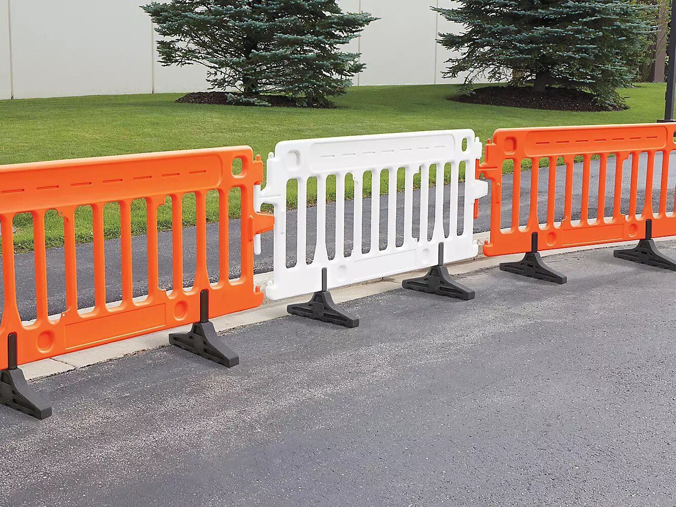 What are crowd control barriers used for? | OAKEYS Safety Ltd
