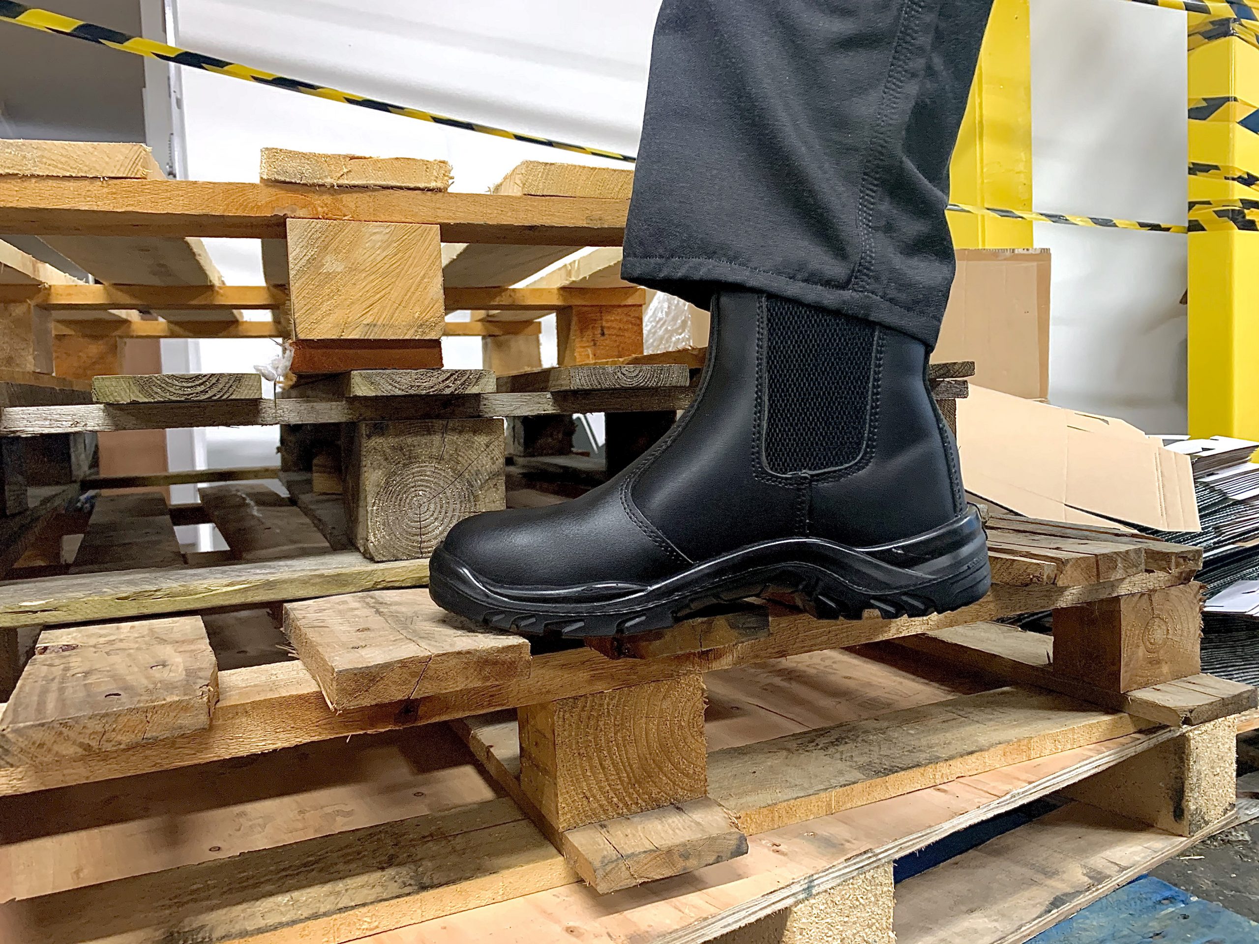 ProMan TC310 Oregon Chelsea Safety Boot | OAKEYS Safety Ltd